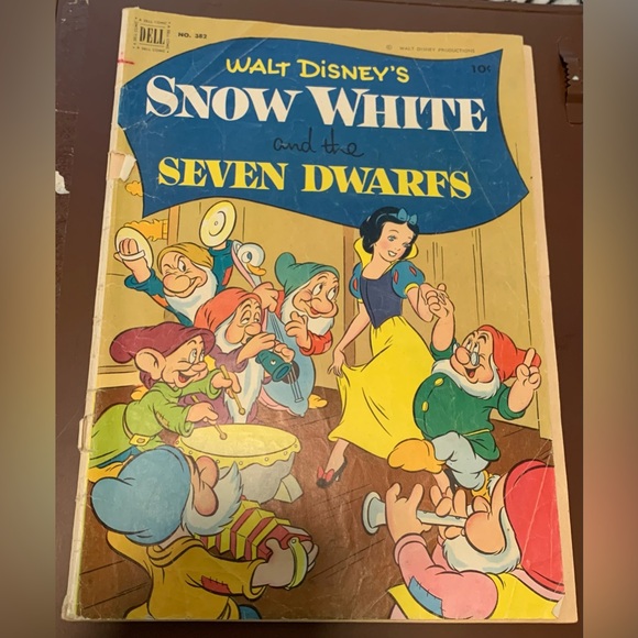 Disney | Other | Disney Snow White And The Seven Dwarfs Comic Yellow ...